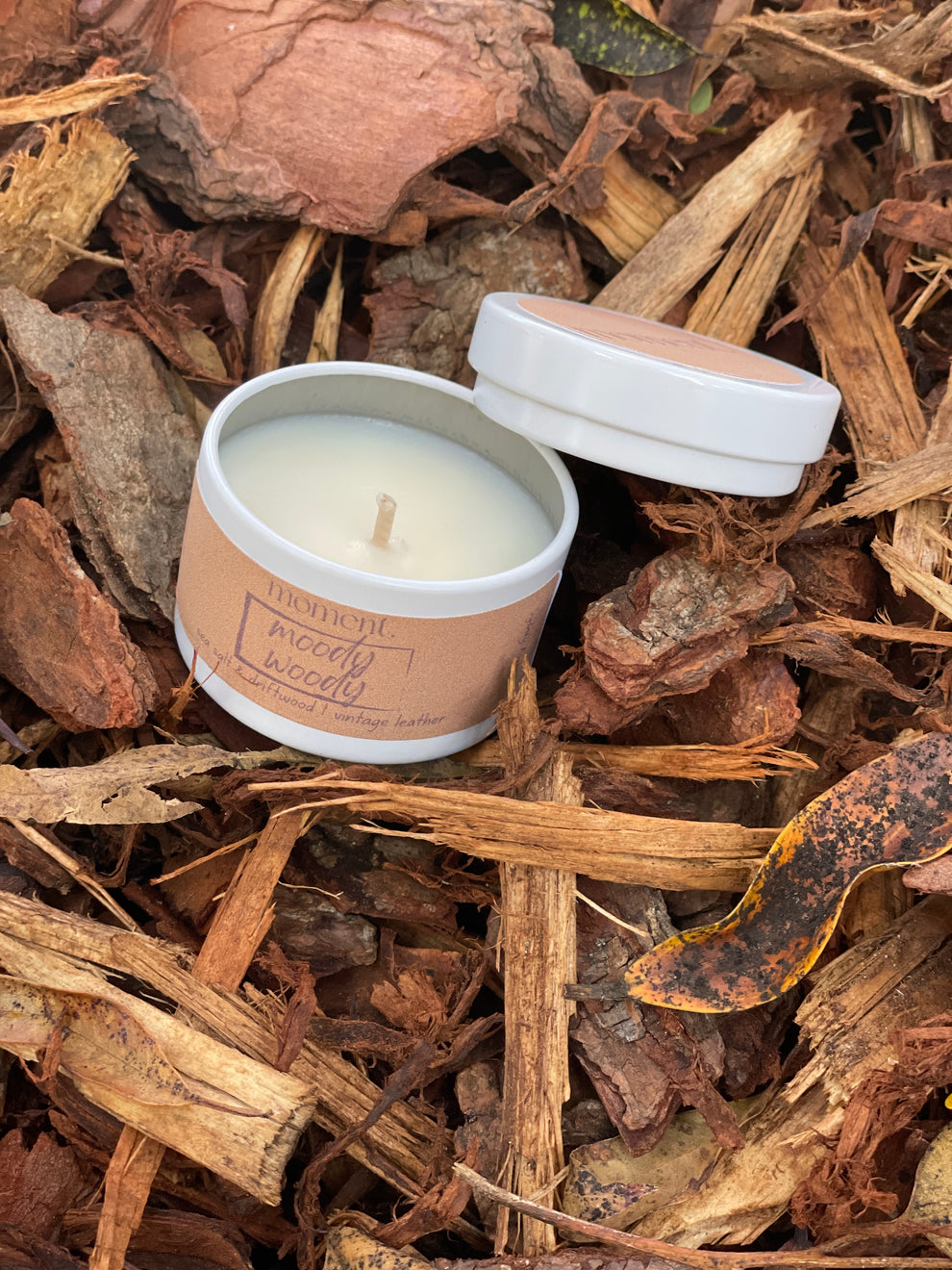 moment. Moody Woody 35g | 100% Soy Wax Candle